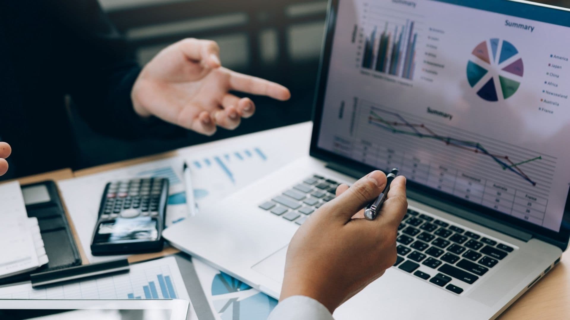 Multi-Step vs. Single-Step Income Statement: Key Differences, Format ...